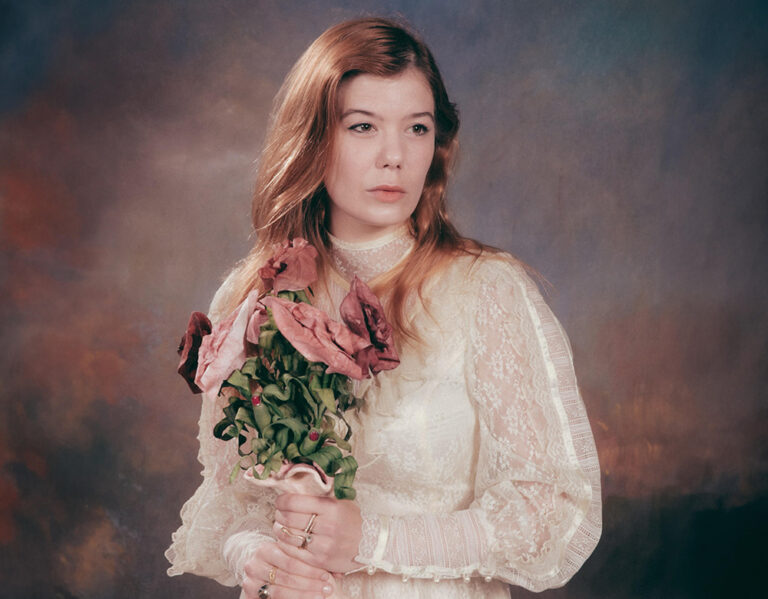 Lena Widmann – Visual Art Journal – Art Magazine