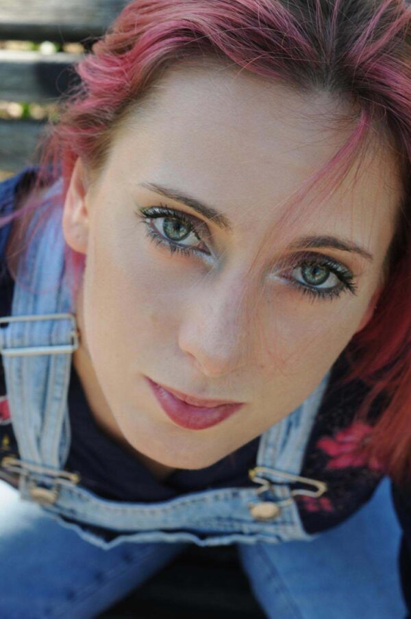 Clémence BROLL – Visual Art Journal – Art Magazine